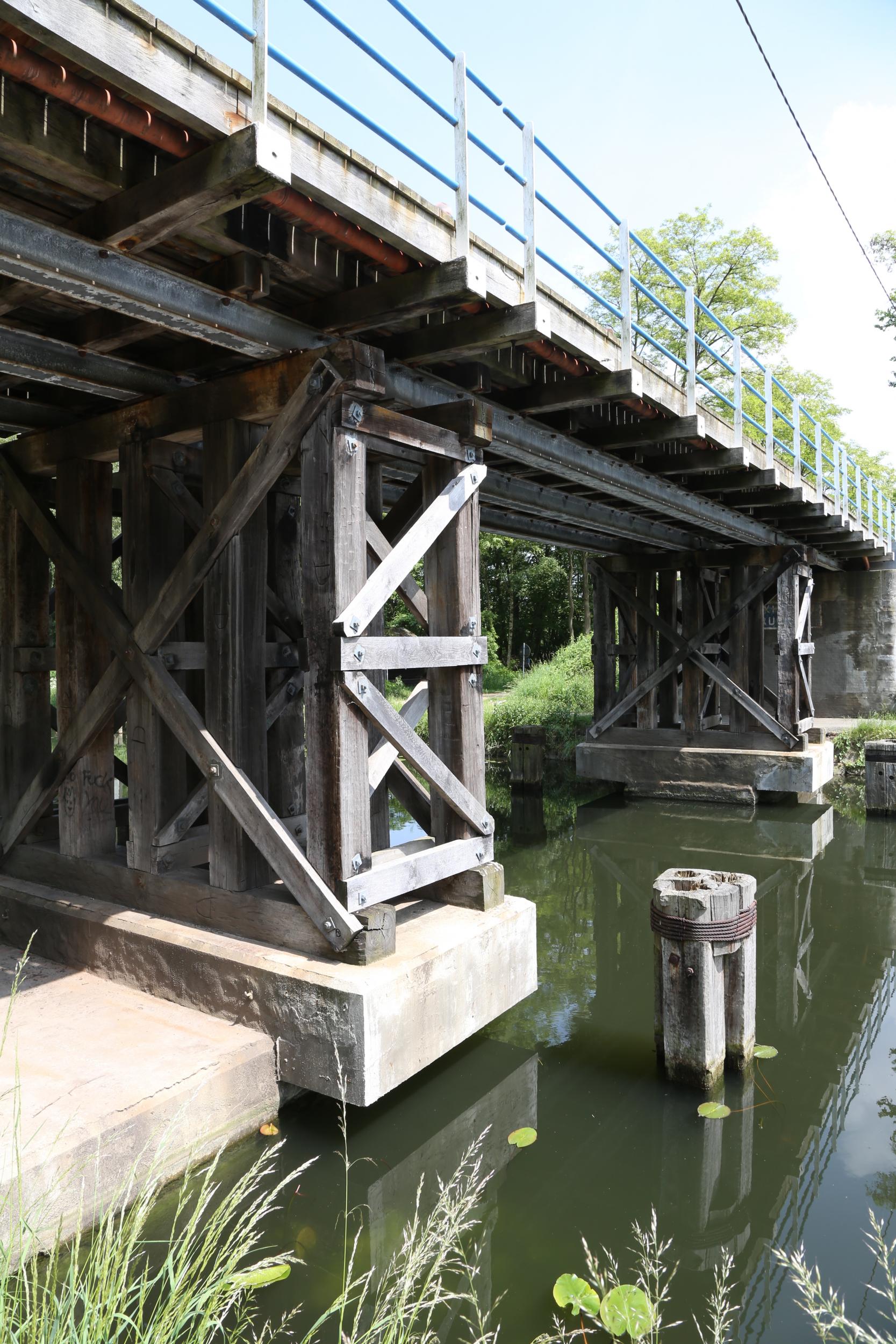 Brug Kerkhoven | Binnenvaart in Beeld